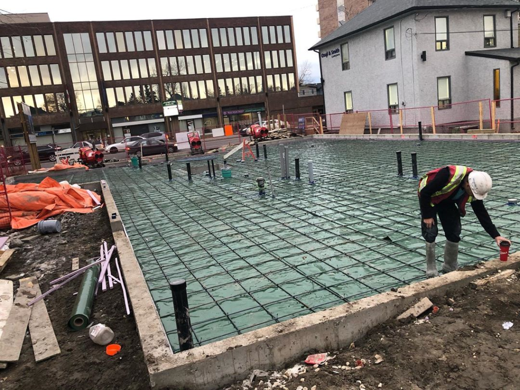 5 Easy Steps to Pour Concrete